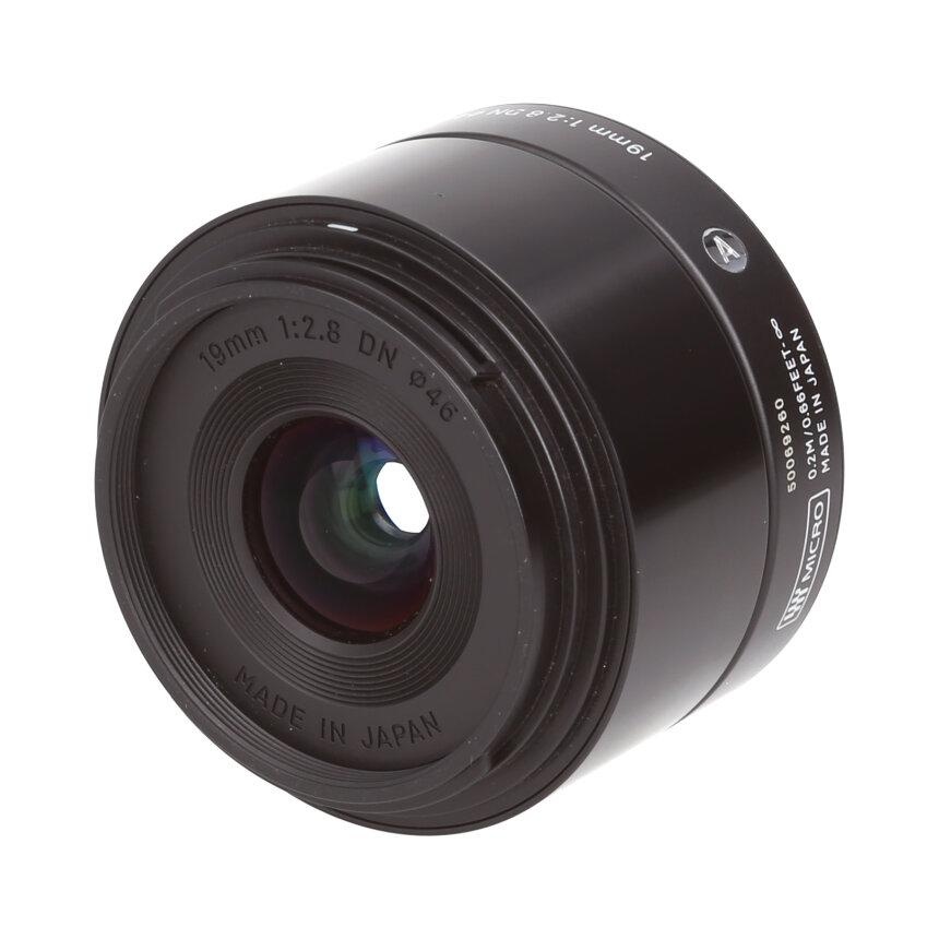 SIGMA SIGMA 19 F2.8 DN Art Black (Mフォーサーズ用) 【B】 三宝カメラ：カメラファン | 中古カメラ ...